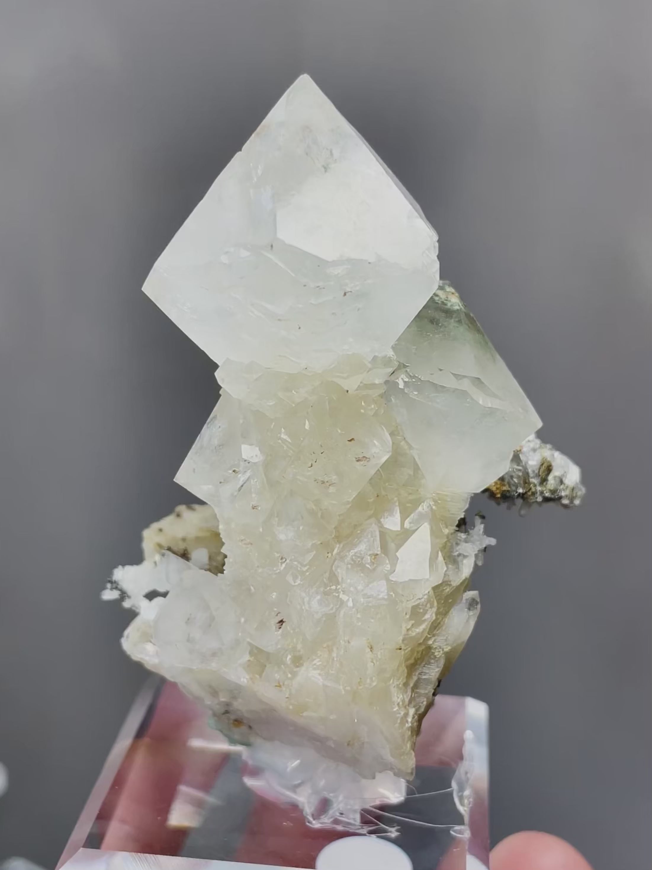 Natural Quartz comes from Inner Mongolia,China 45*60*30MM – SUPER MINERAL